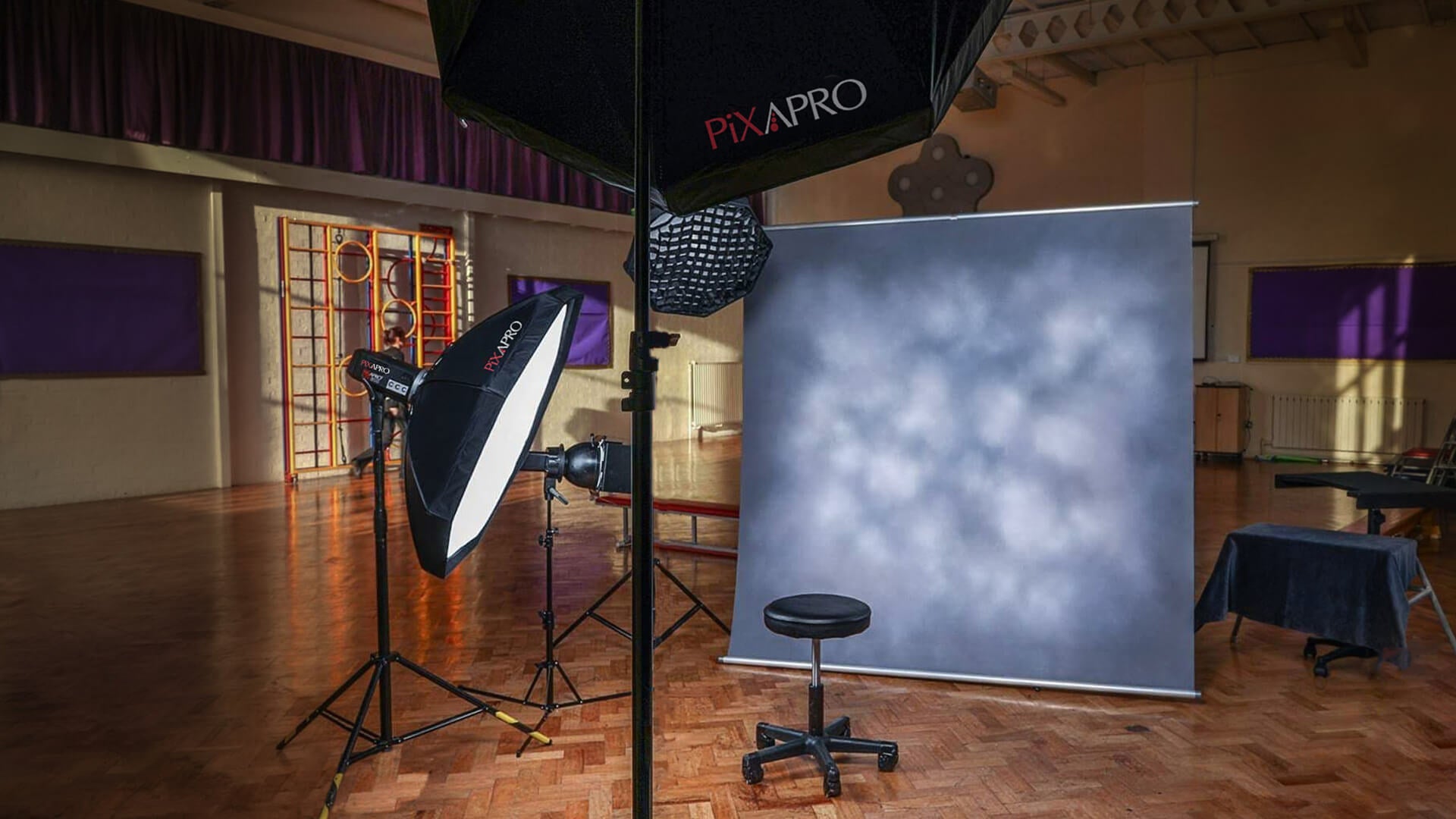 School Photography Set-Up by Mark Ratcliffe - EssentialPhoto & Video