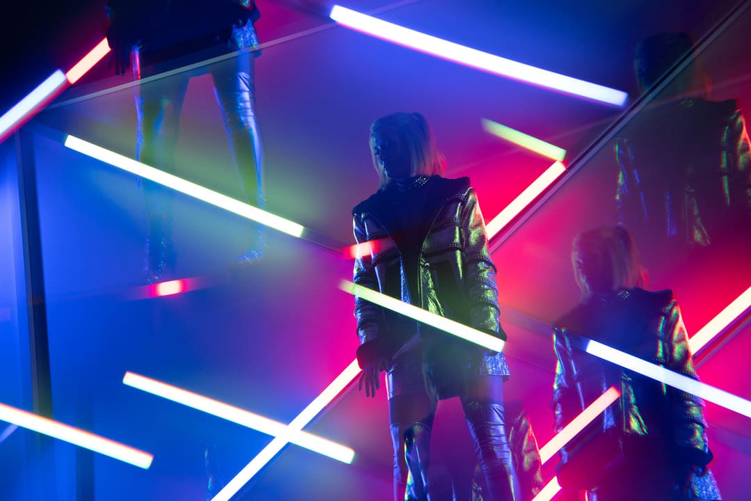 Battle of RGB LED Light Bar: Godox TP series vs Aputure Infinibar